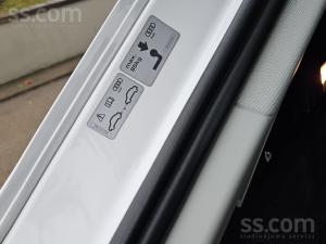 White Audi A6 2013 in Jekabpils, with an engine capacity of 3.00 L and mileage of 300 thousand km for 10990 €, photo 17 on AUTOMOTO.COM.LV