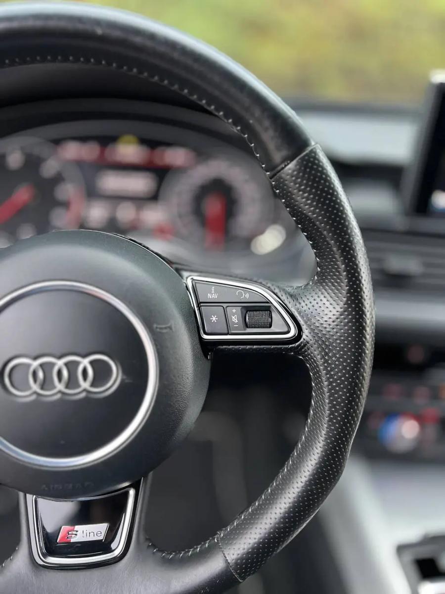 White Audi A6 2013 in Riga, with an engine capacity of 3.00 L and mileage of 249 thousand km for 11950 €, photo 17 on AUTOMOTO.COM.LV
