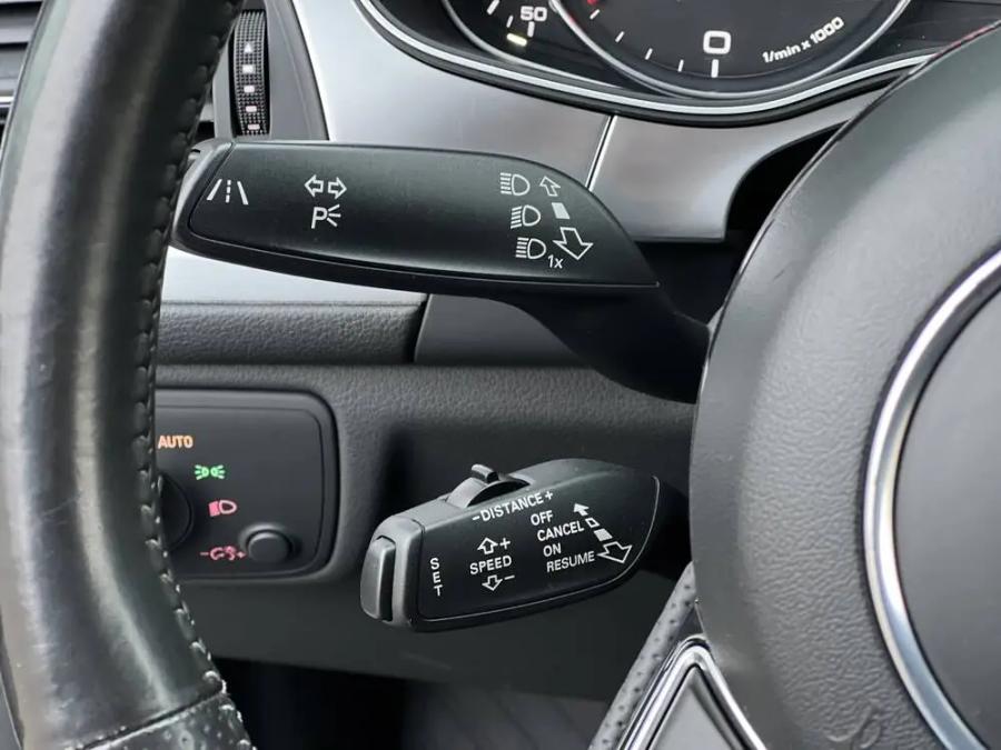 White Audi A6 2013 in Riga, with an engine capacity of 3.00 L and mileage of 249 thousand km for 11950 €, photo 18 on AUTOMOTO.COM.LV