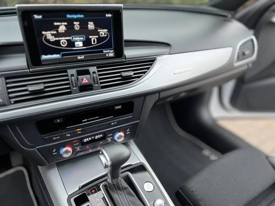 White Audi A6 2013 in Riga, with an engine capacity of 3.00 L and mileage of 249 thousand km for 11950 €, photo 29 on AUTOMOTO.COM.LV