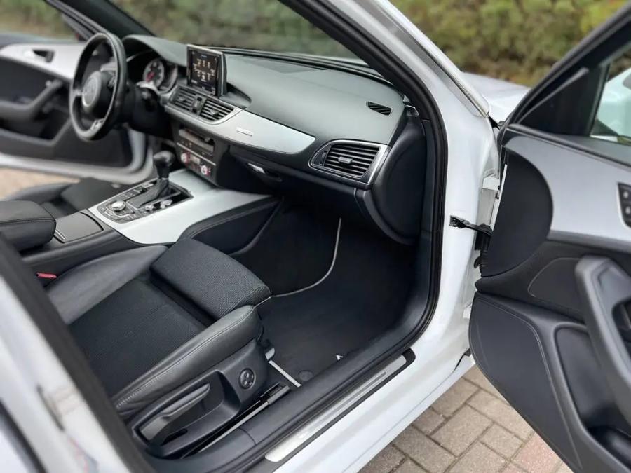 White Audi A6 2013 in Riga, with an engine capacity of 3.00 L and mileage of 249 thousand km for 11950 €, photo 32 on AUTOMOTO.COM.LV