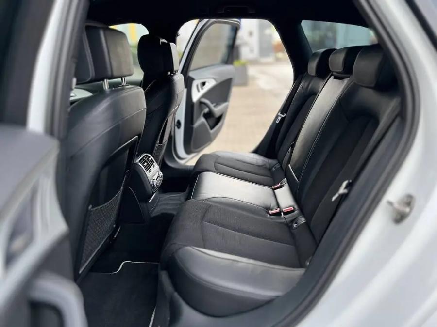 White Audi A6 2013 in Riga, with an engine capacity of 3.00 L and mileage of 249 thousand km for 11950 €, photo 34 on AUTOMOTO.COM.LV