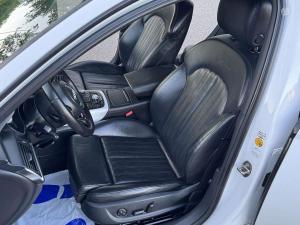 White Audi A6 2013 in Jonava, with an engine capacity of 2.97 L and mileage of 299 thousand km for 11999 €, photo 30 on AUTOMOTO.COM.LV
