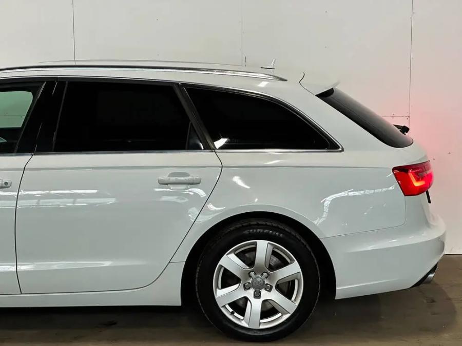 White Audi A6 2013 in Jurmala, with an engine capacity of 3.00 L and mileage of 250 thousand km for 8950 €, photo 23 on AUTOMOTO.COM.LV