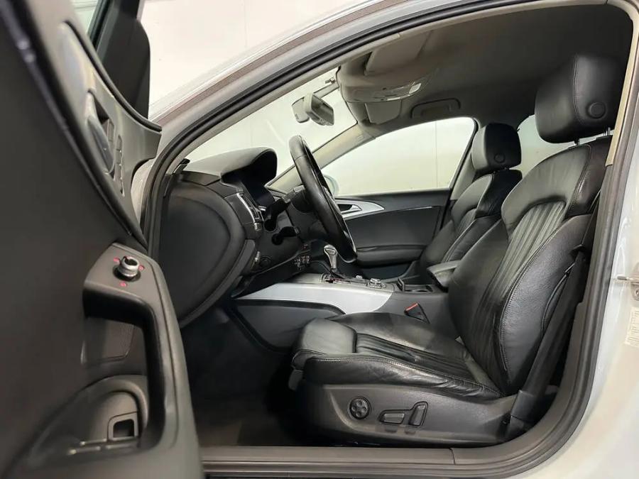 White Audi A6 2013 in Jurmala, with an engine capacity of 3.00 L and mileage of 250 thousand km for 8950 €, photo 28 on AUTOMOTO.COM.LV
