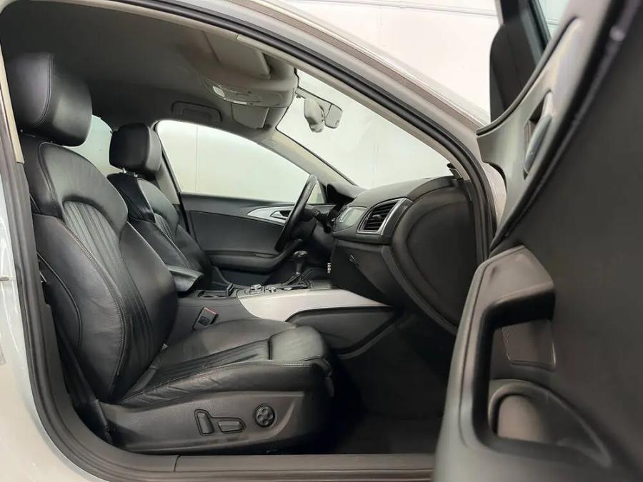 White Audi A6 2013 in Jurmala, with an engine capacity of 3.00 L and mileage of 250 thousand km for 8950 €, photo 34 on AUTOMOTO.COM.LV