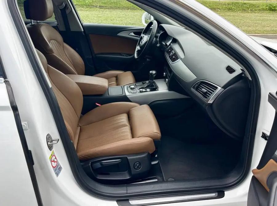 White Audi A6 2013 in Rezekne, with an engine capacity of 3.00 L and mileage of 239 thousand km for 8990 €, photo 16 on AUTOMOTO.COM.LV