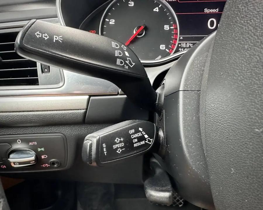 White Audi A6 2013 in Rezekne, with an engine capacity of 3.00 L and mileage of 239 thousand km for 8990 €, photo 21 on AUTOMOTO.COM.LV