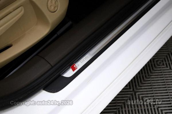 White Audi A6 2014 in Tallinn, with an engine capacity of 3.00 L and mileage of 377 thousand km for 5999 €, photo 10 on AUTOMOTO.COM.LV