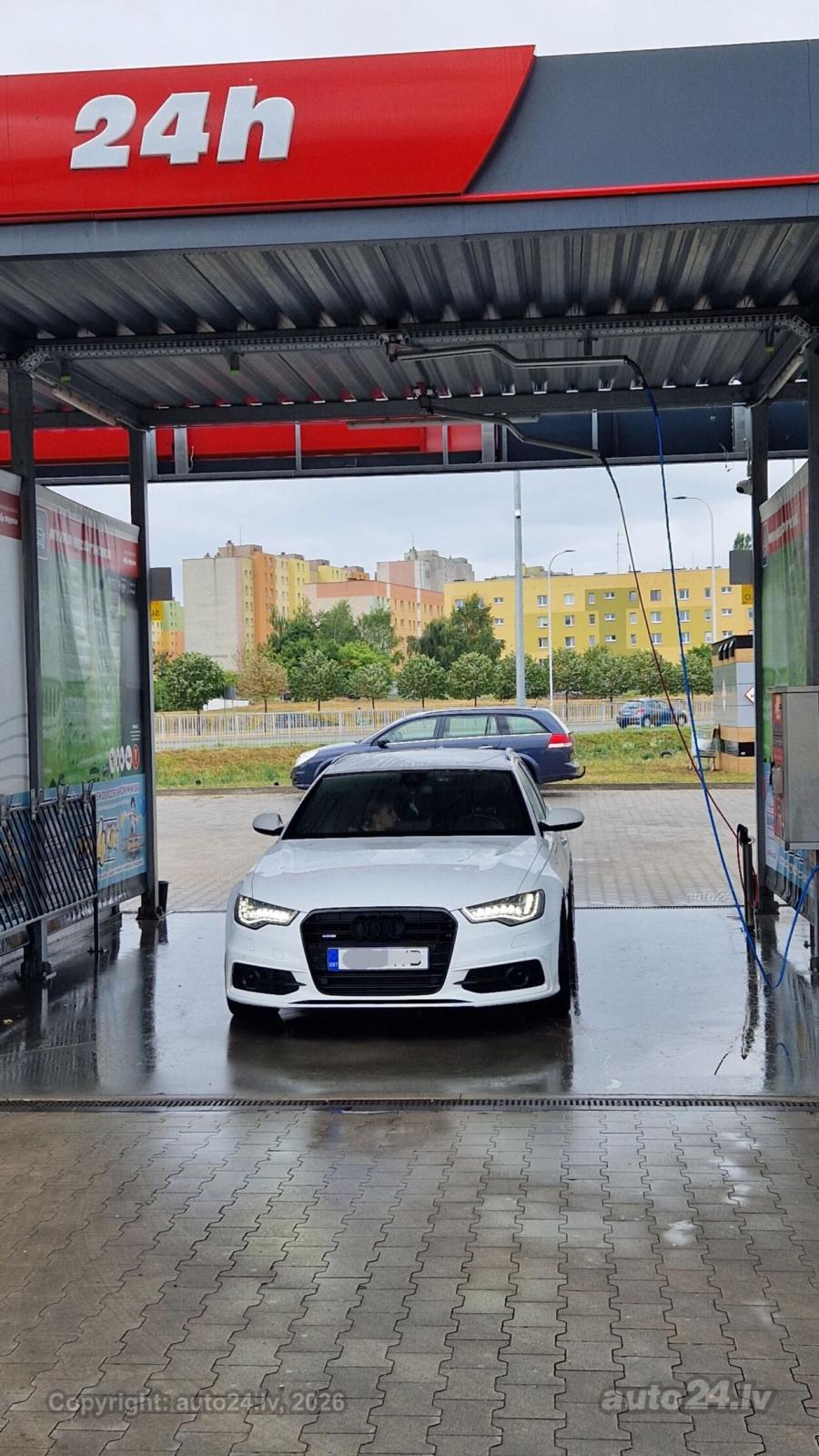Balts Audi A6 2014 Tallina, ar dzinēja tilpumu 3.00 L un nobraukumu 250 tūkst. km par 18000 €, foto 13 vietnē AUTOMOTO.COM.LV