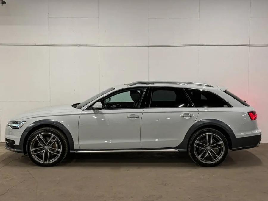 White Audi A6 2015 in Jurmala, with an engine capacity of 3.00 L and mileage of 267 thousand km for 16750 €, photo 11 on AUTOMOTO.COM.LV