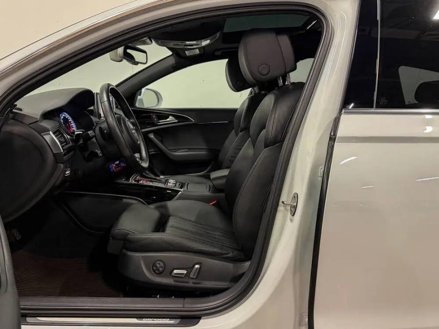 White Audi A6 2015 in Jurmala, with an engine capacity of 3.00 L and mileage of 267 thousand km for 16750 €, photo 23 on AUTOMOTO.COM.LV
