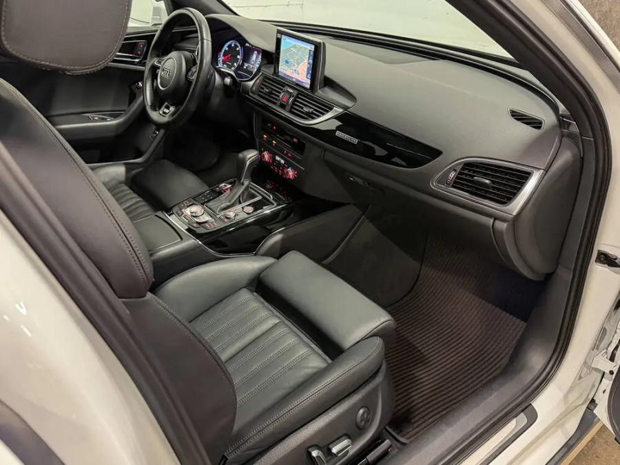 White Audi A6 2015 in Jurmala, with an engine capacity of 3.00 L and mileage of 267 thousand km for 16750 €, photo 26 on AUTOMOTO.COM.LV