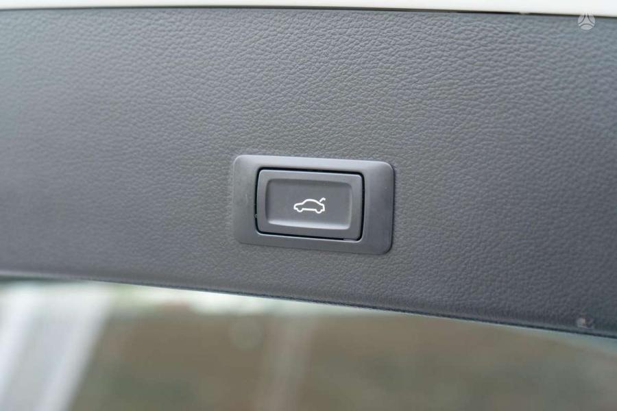 White Audi A6 2015 in Vilnius, with an engine capacity of 2.97 L and mileage of 200 thousand km for 18500 €, photo 15 on AUTOMOTO.COM.LV
