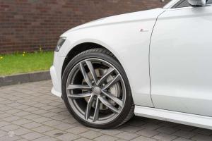 White Audi A6 2015 in Vilnius, with an engine capacity of 2.97 L and mileage of 200 thousand km for 18500 €, photo 27 on AUTOMOTO.COM.LV