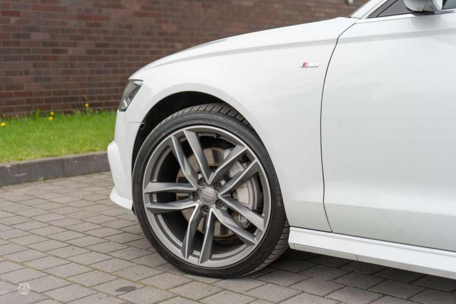 White Audi A6 2015 in Vilnius, with an engine capacity of 2.97 L and mileage of 200 thousand km for 18500 €, photo 27 on AUTOMOTO.COM.LV