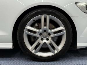 Balts Audi A6 2016 Marijampole, ar dzinēja tilpumu 2.97 L un nobraukumu 346 tūkst. km par 13300 €, foto 38 vietnē AUTOMOTO.COM.LV