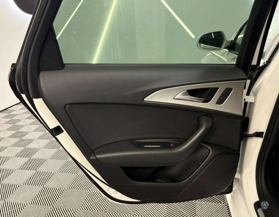 White Audi A6 2016 in Marijampole, with an engine capacity of 2.97 L and mileage of 277 thousand km for 11650 €, photo 25 on AUTOMOTO.COM.LV