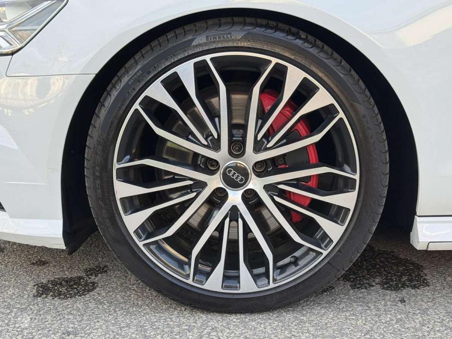 White Audi A6 2017 in Vilnius, with an engine capacity of 3.00 L and mileage of 178 thousand km for 18650 €, photo 19 on AUTOMOTO.COM.LV