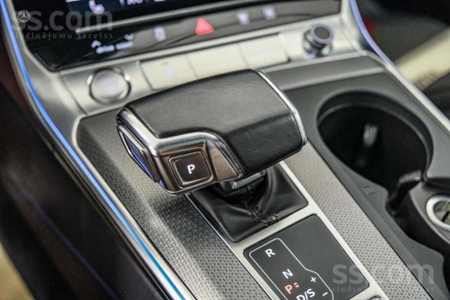 White Audi A6 2019 in Riga, with an engine capacity of 3.00 L and mileage of 234 thousand km for 32800 €, photo 27 on AUTOMOTO.COM.LV