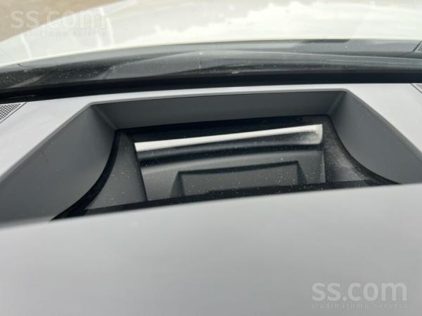 White Audi A6 2019 in Riga, with an engine capacity of 2.00 L and mileage of 114 thousand km for 27600 €, photo 10 on AUTOMOTO.COM.LV