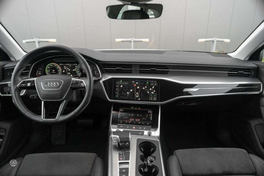 White Audi A6 2021 in Vilnius, with an engine capacity of 2.00 L and mileage of 134 thousand km for 33550 €, photo 12 on AUTOMOTO.COM.LV