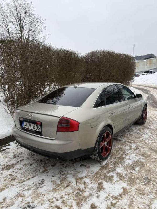 Dzeltens Audi A6 2001 Viļņa, ar dzinēja tilpumu 2.50 L un nobraukumu 362 tūkst. km par 900 €, foto 6 vietnē AUTOMOTO.COM.LV