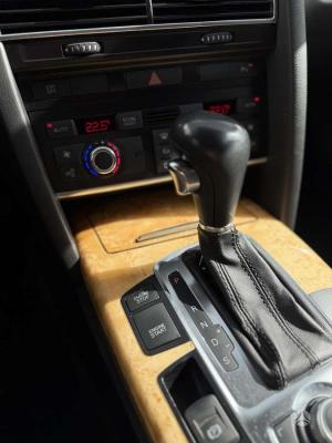 Yellow Audi A6 2008 in Klaipeda, with an engine capacity of 3.12 L and mileage of 268 thousand km for 2750 €, photo 14 on AUTOMOTO.COM.LV