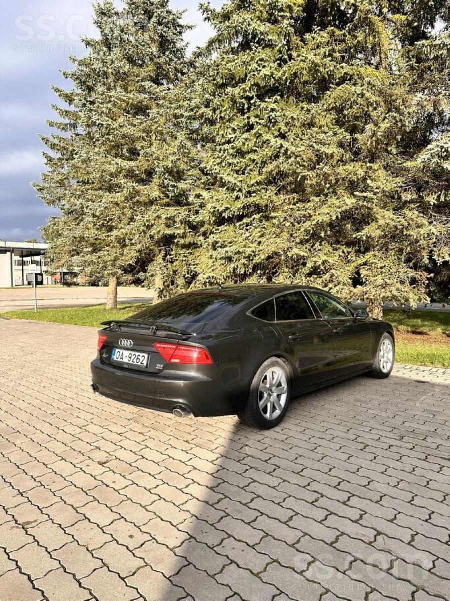 Melns Audi A7 Sportback 2011 Jelgava, ar dzinēja tilpumu 3.00 L un nobraukumu 382 tūkst. km par 8500 €, foto 4 vietnē AUTOMOTO.COM.LV