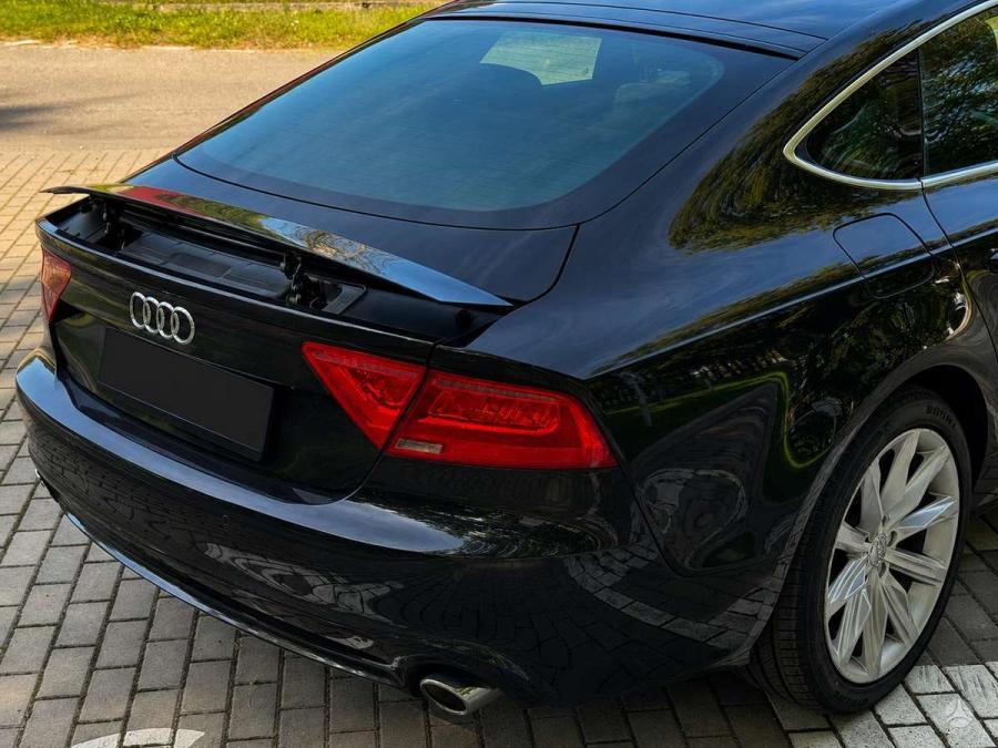 Black Audi A7 Sportback 2011 in Prienai, with an engine capacity of 3.00 L and mileage of 315 thousand km for 13350 €, photo 10 on AUTOMOTO.COM.LV