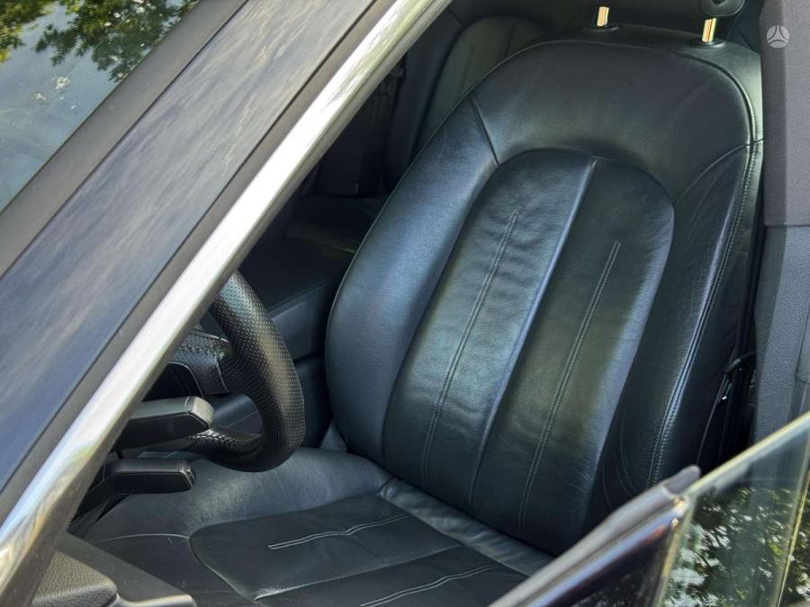 Black Audi A7 Sportback 2011 in Prienai, with an engine capacity of 3.00 L and mileage of 315 thousand km for 13350 €, photo 46 on AUTOMOTO.COM.LV