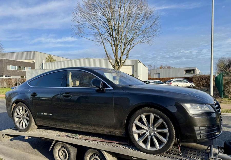 Melns Audi A7 Sportback 2011 Kauņa, ar dzinēja tilpumu 3.00 L un nobraukumu 229 tūkst. km par 9300 €, foto 3 vietnē AUTOMOTO.COM.LV