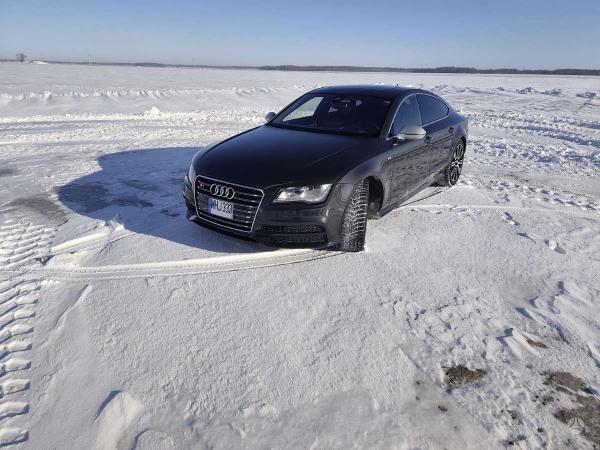 Melns Audi A7 Sportback 2011 Kauņa, ar dzinēja tilpumu 2.97 L un nobraukumu 300 tūkst. km par 11500 €, foto 2 vietnē AUTOMOTO.COM.LV