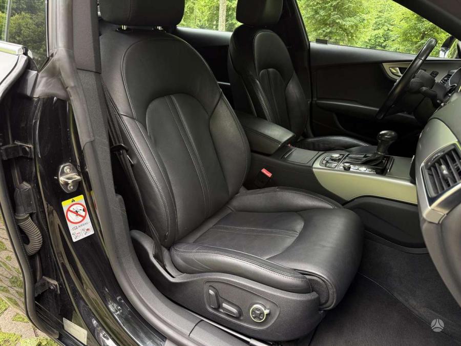 Black Audi A7 Sportback 2011 in Vilnius, with an engine capacity of 3.00 L and mileage of 295 thousand km for 11300 €, photo 37 on AUTOMOTO.COM.LV