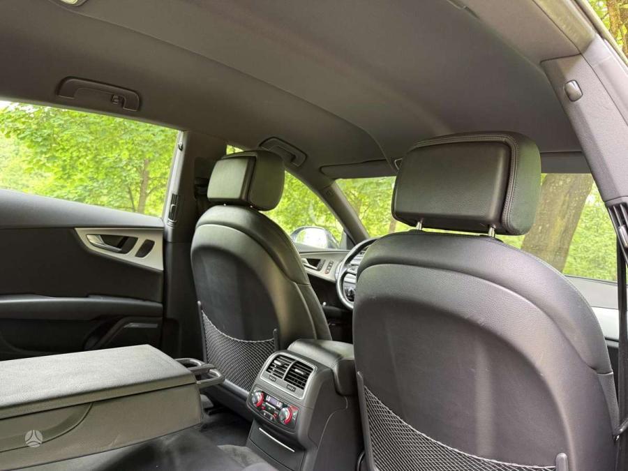 Black Audi A7 Sportback 2011 in Vilnius, with an engine capacity of 3.00 L and mileage of 295 thousand km for 11300 €, photo 41 on AUTOMOTO.COM.LV