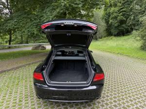 Black Audi A7 Sportback 2011 in Vilnius, with an engine capacity of 3.00 L and mileage of 295 thousand km for 11300 €, photo 11 on AUTOMOTO.COM.LV
