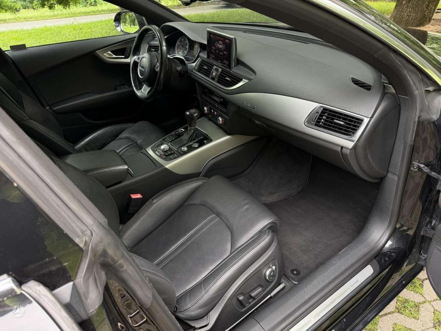 Black Audi A7 Sportback 2011 in Vilnius, with an engine capacity of 3.00 L and mileage of 295 thousand km for 11300 €, photo 36 on AUTOMOTO.COM.LV