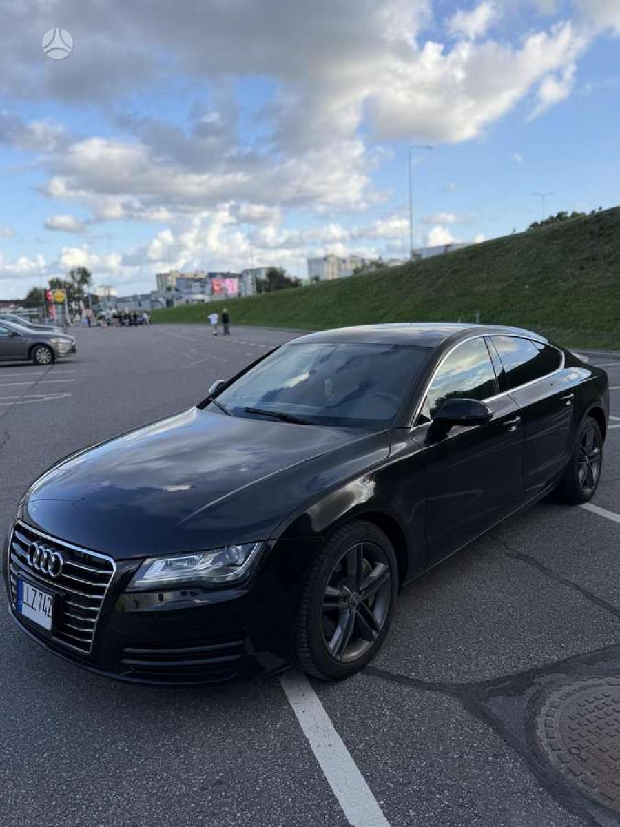 Black Audi A7 Sportback 2011 in Vilnius, with an engine capacity of 3.00 L and mileage of 255 thousand km for 9800 €, photo 5 on AUTOMOTO.COM.LV