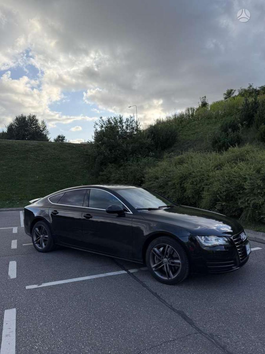 Black Audi A7 Sportback 2011 in Vilnius, with an engine capacity of 3.00 L and mileage of 255 thousand km for 9800 €, photo 9 on AUTOMOTO.COM.LV