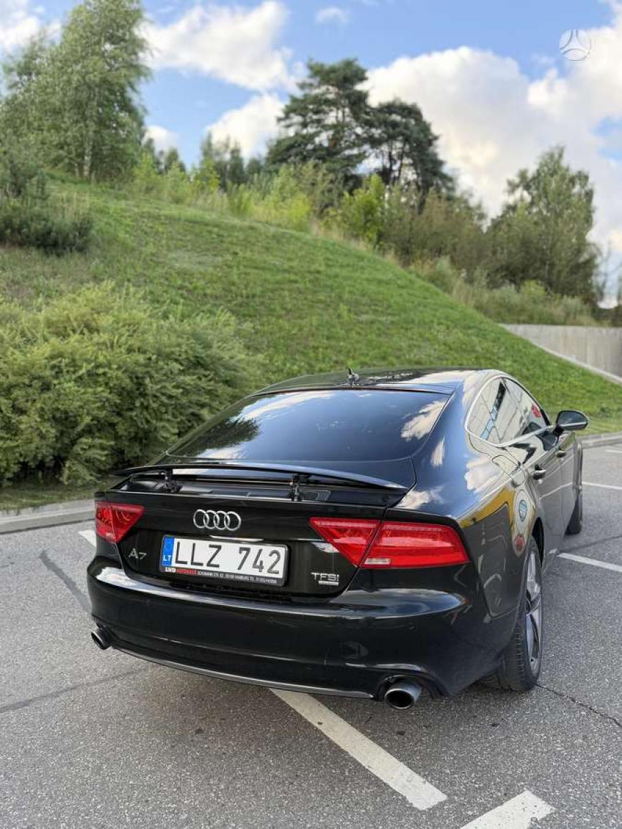 Black Audi A7 Sportback 2011 in Vilnius, with an engine capacity of 3.00 L and mileage of 255 thousand km for 9800 €, photo 12 on AUTOMOTO.COM.LV