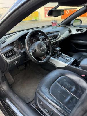 Black Audi A7 Sportback 2011 in Vilnius, with an engine capacity of 3.00 L and mileage of 255 thousand km for 9800 €, photo 15 on AUTOMOTO.COM.LV