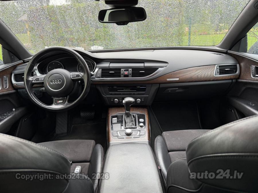 Black Audi A7 Sportback 2011 in Tartu, with an engine capacity of 3.00 L and mileage of 378 thousand km for 10800 €, photo 16 on AUTOMOTO.COM.LV