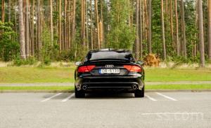 Black Audi A7 Sportback 2011 in Riga, with an engine capacity of 3.00 L and mileage of 305 thousand km for 11490 €, photo 8 on AUTOMOTO.COM.LV