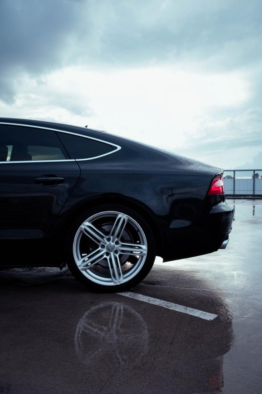 Melns Audi A7 Sportback 2011 Tallina, ar dzinēja tilpumu 0.00 L un nobraukumu 272 tūkst. km par 13500 €, foto 18 vietnē AUTOMOTO.COM.LV