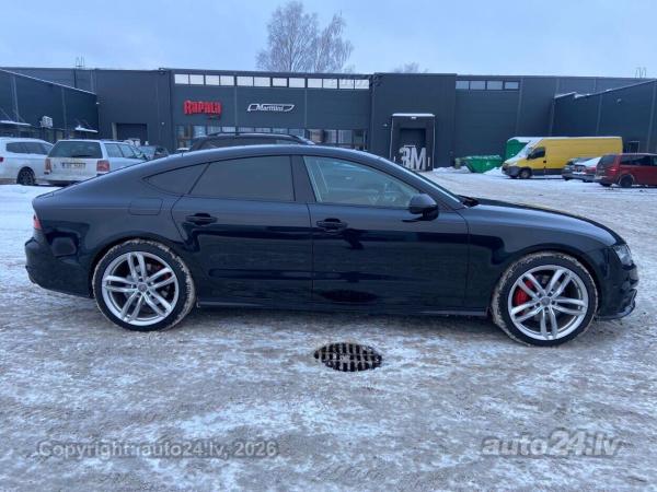 Black Audi A7 Sportback 2012 in Parnu, with an engine capacity of 3.00 L and mileage of 326 thousand km for 13999 €, photo 4 on AUTOMOTO.COM.LV