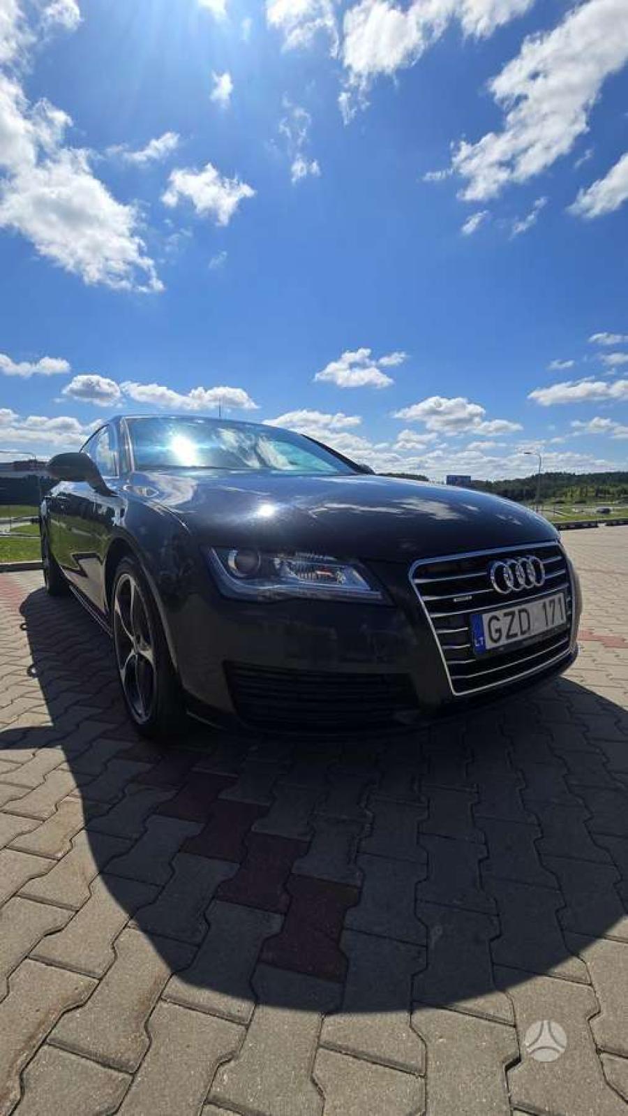 Black Audi A7 Sportback 2012 in Vilnius, with an engine capacity of 2.97 L and mileage of 235 thousand km for 12900 €, photo 3 on AUTOMOTO.COM.LV