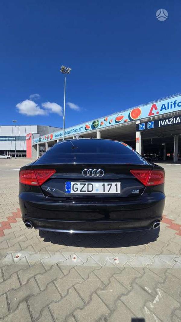Black Audi A7 Sportback 2012 in Vilnius, with an engine capacity of 2.97 L and mileage of 235 thousand km for 12900 €, photo 6 on AUTOMOTO.COM.LV