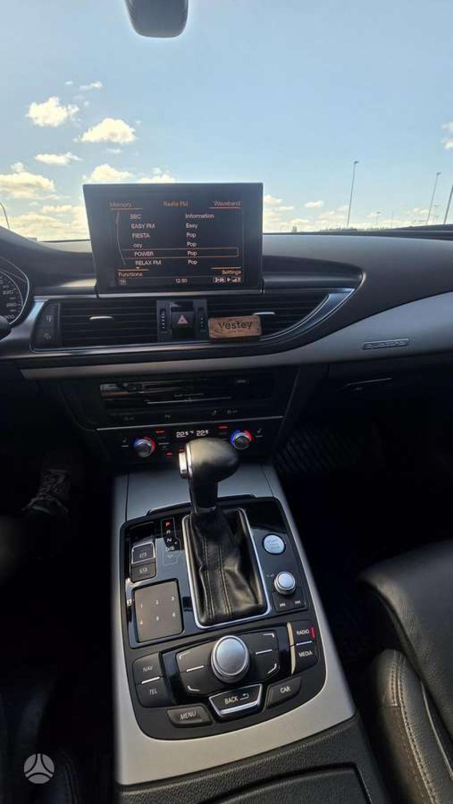 Black Audi A7 Sportback 2012 in Vilnius, with an engine capacity of 2.97 L and mileage of 235 thousand km for 12900 €, photo 13 on AUTOMOTO.COM.LV