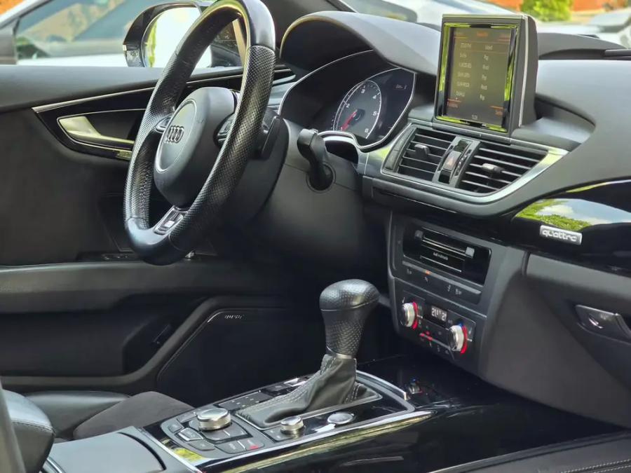 Melns Audi A7 Sportback 2013 Grobiņa, ar dzinēja tilpumu 3.00 L un nobraukumu 305 tūkst. km par 16200 €, foto 15 vietnē AUTOMOTO.COM.LV