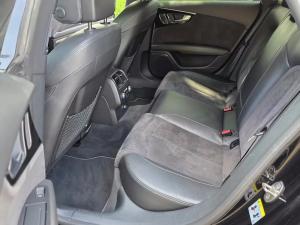 Melns Audi A7 Sportback 2013 Grobiņa, ar dzinēja tilpumu 3.00 L un nobraukumu 305 tūkst. km par 16200 €, foto 19 vietnē AUTOMOTO.COM.LV